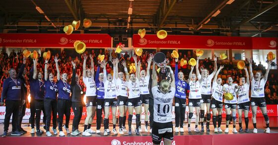 Dagsbilletter til Kvindernes Santander Final4